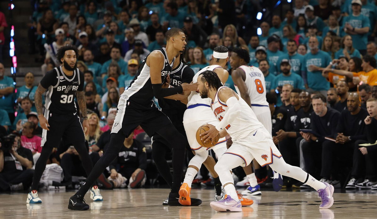 "Not Sure He Has That": Donald Trump Fires Back at Stephen A. Smith ...